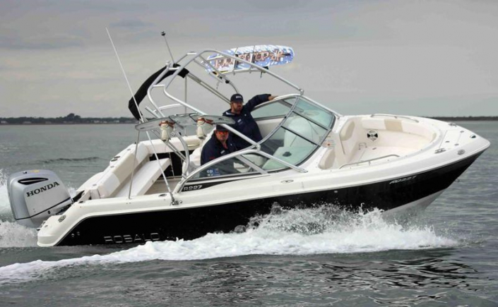 Robalo 22 ft | Long Island Boat Rentals